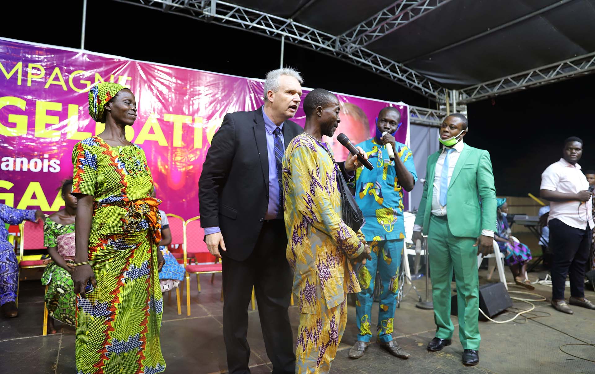 Kontakt - Gospel Outreach